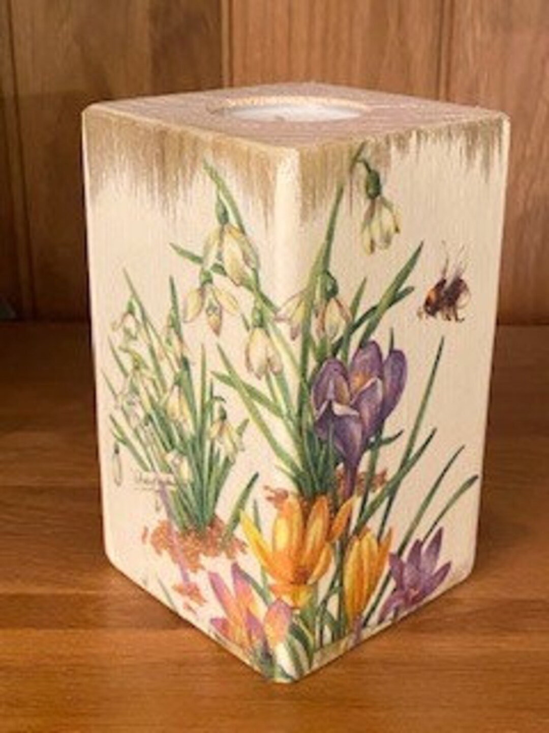 Crocus & Snowdrop Design Wooden Tealight Candle Holder Candlestick With ...