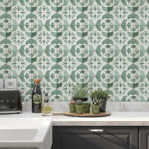 Green Patterned Ceramic Tile - Vintage Moroccan Design Green Kitchen ...