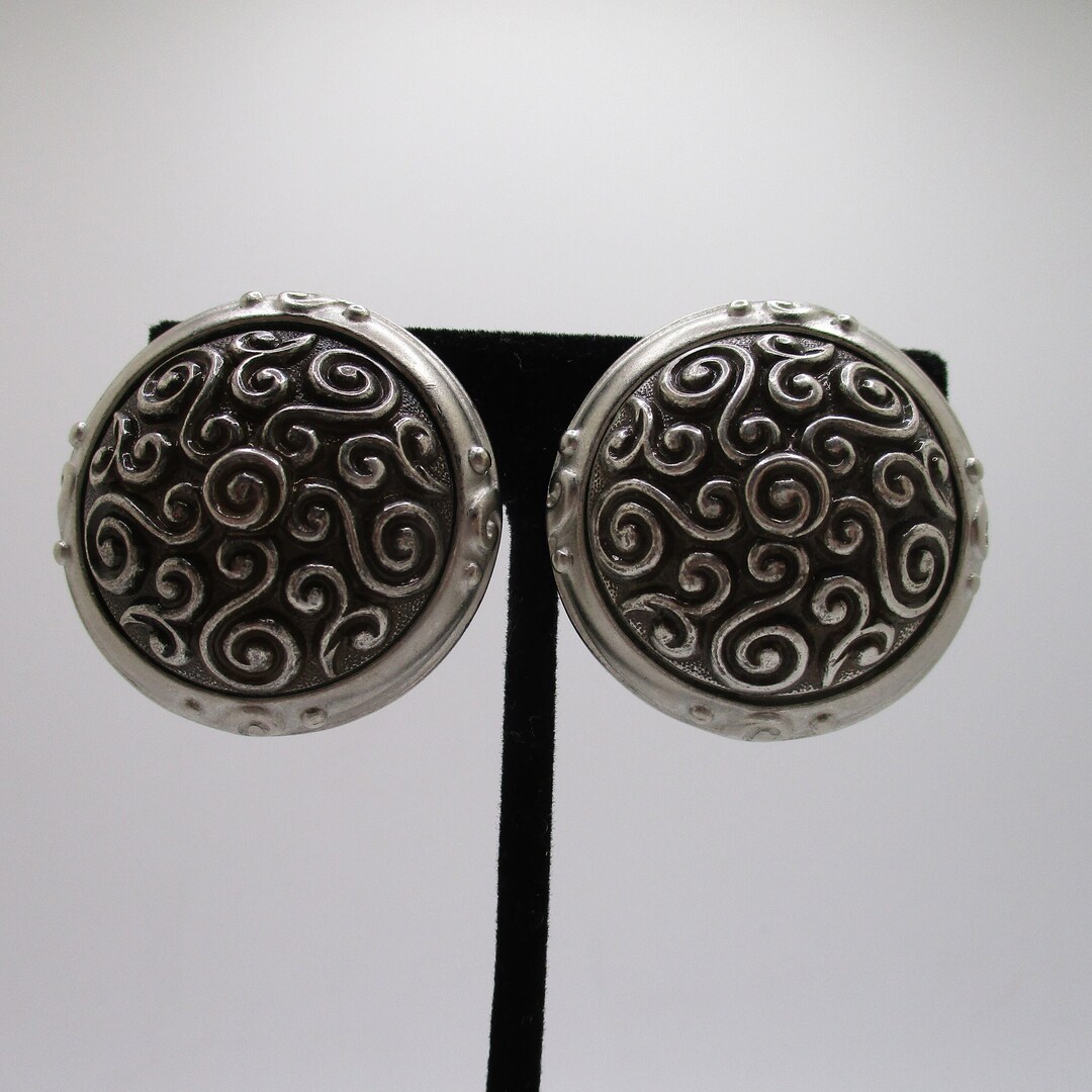 Vintage Leslie Block Large Round Domed Nordic Look Swirling Scrollwork ...