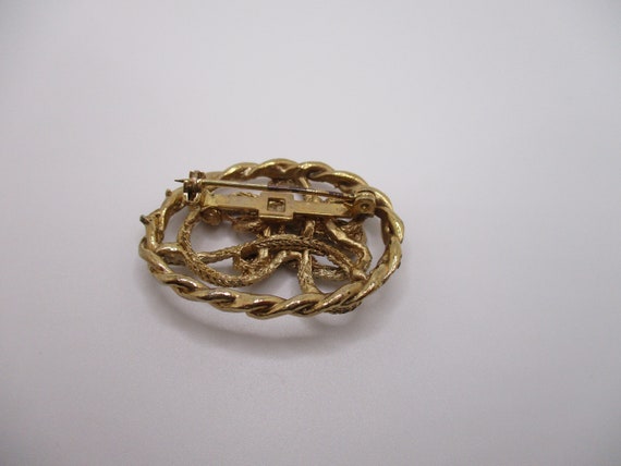 Vintage Goldtone Lasso Open Work Western Design Brooch - Gem