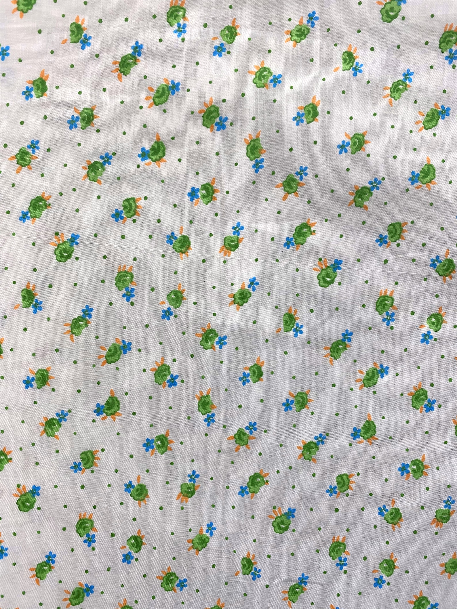Small Flowers & Tiny Dots Print on White Poly Cotton - Etsy