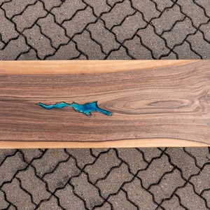Epoxy Resin Bench for Dining Table With Turquoise Glowing Pigment ...