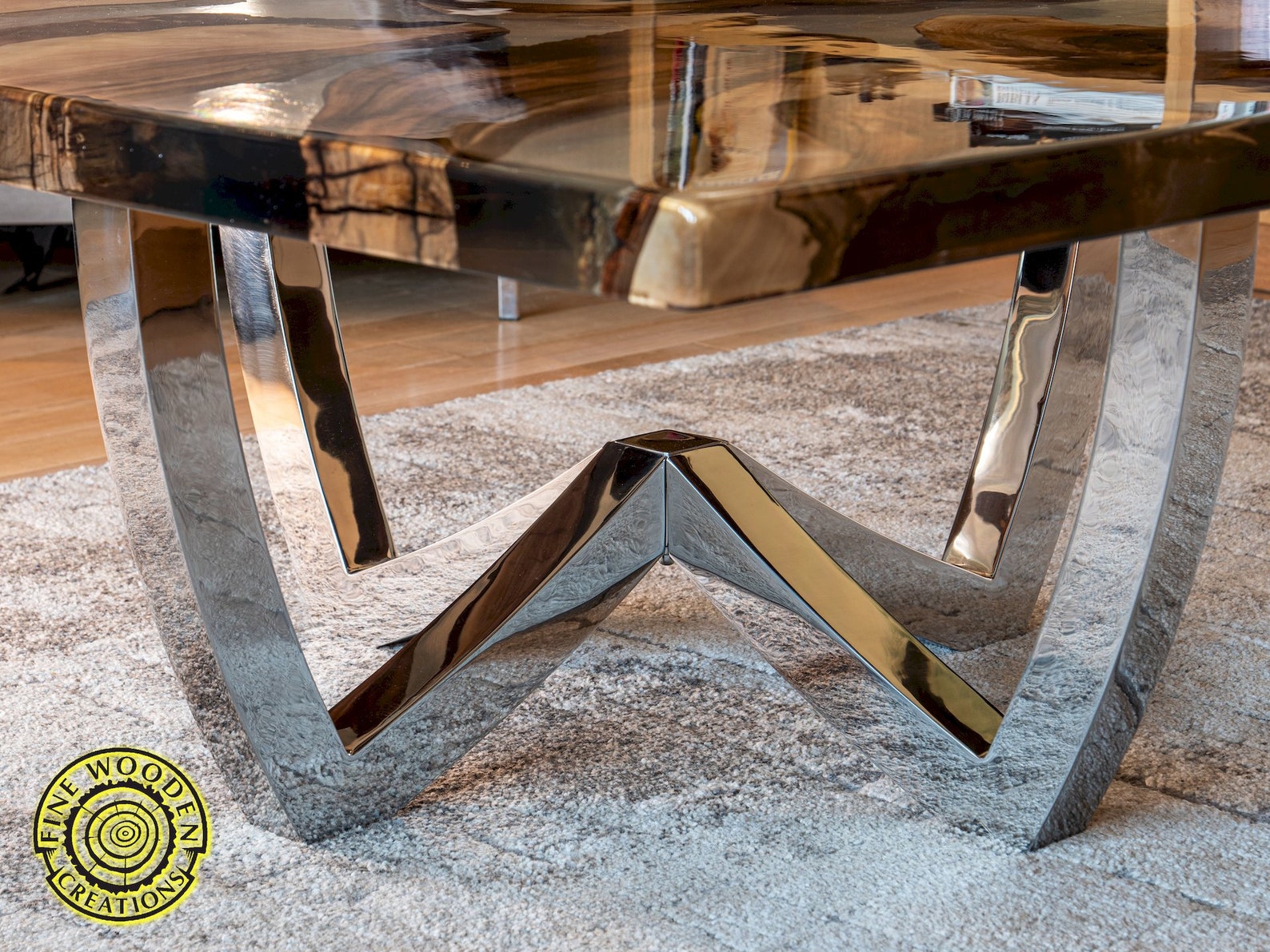 Square Resin and Walnut Coffee Table With Transparent Crystal Clear ...