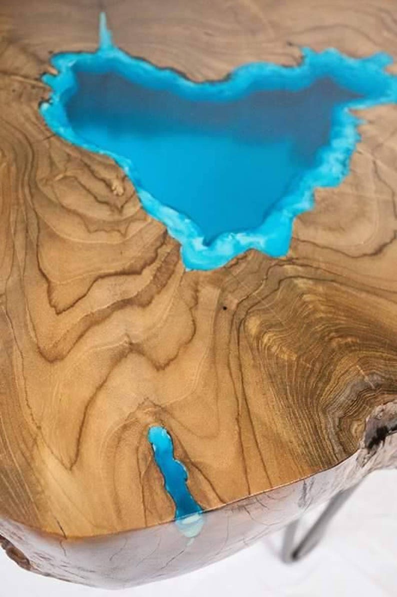 Round Live Edge Coffee Table With Glowing Resin Fillin and - Etsy