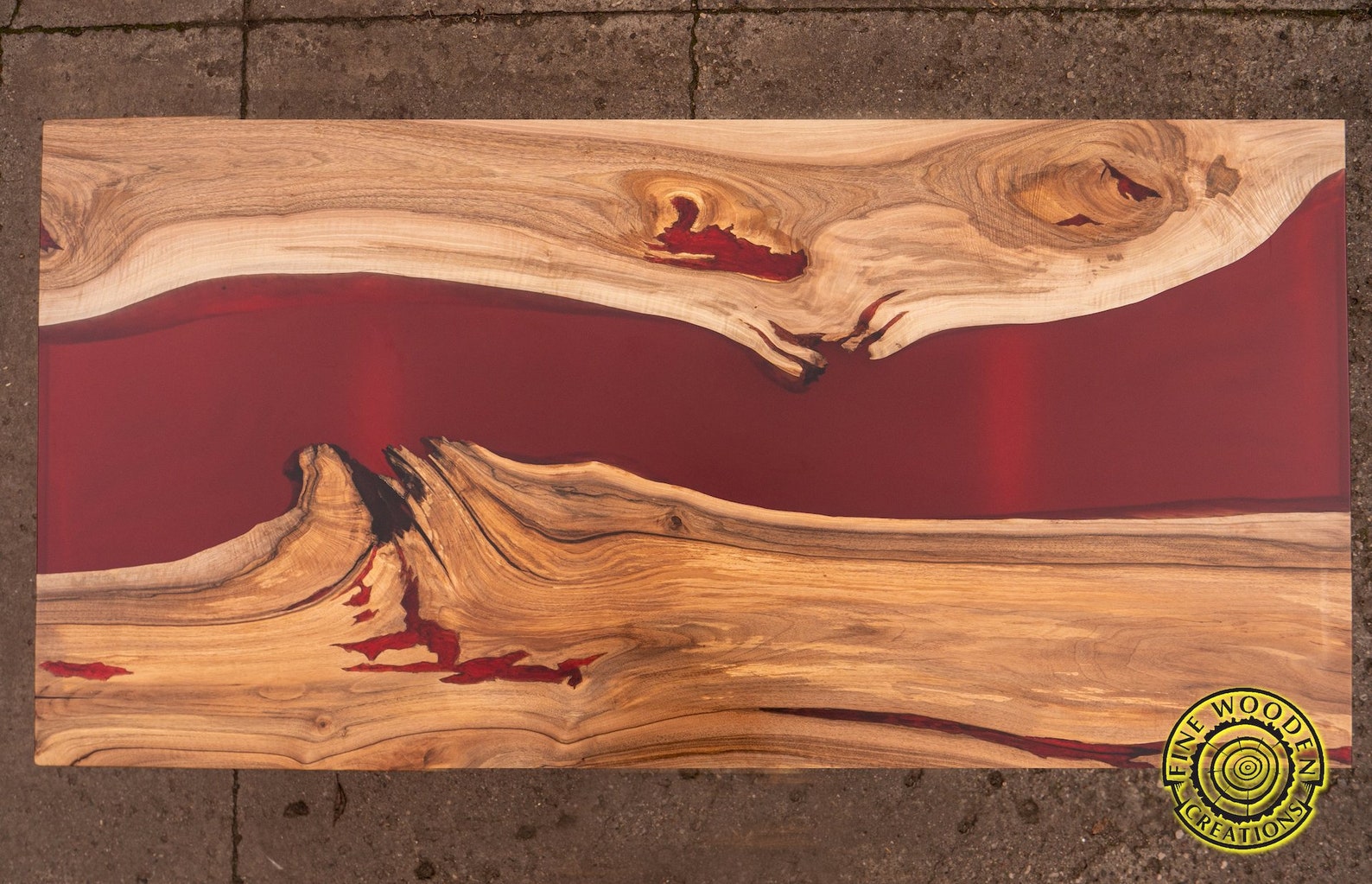 BIG RED Dining Epoxy Resin Table, Walnut Wood, 200x100cm - Etsy