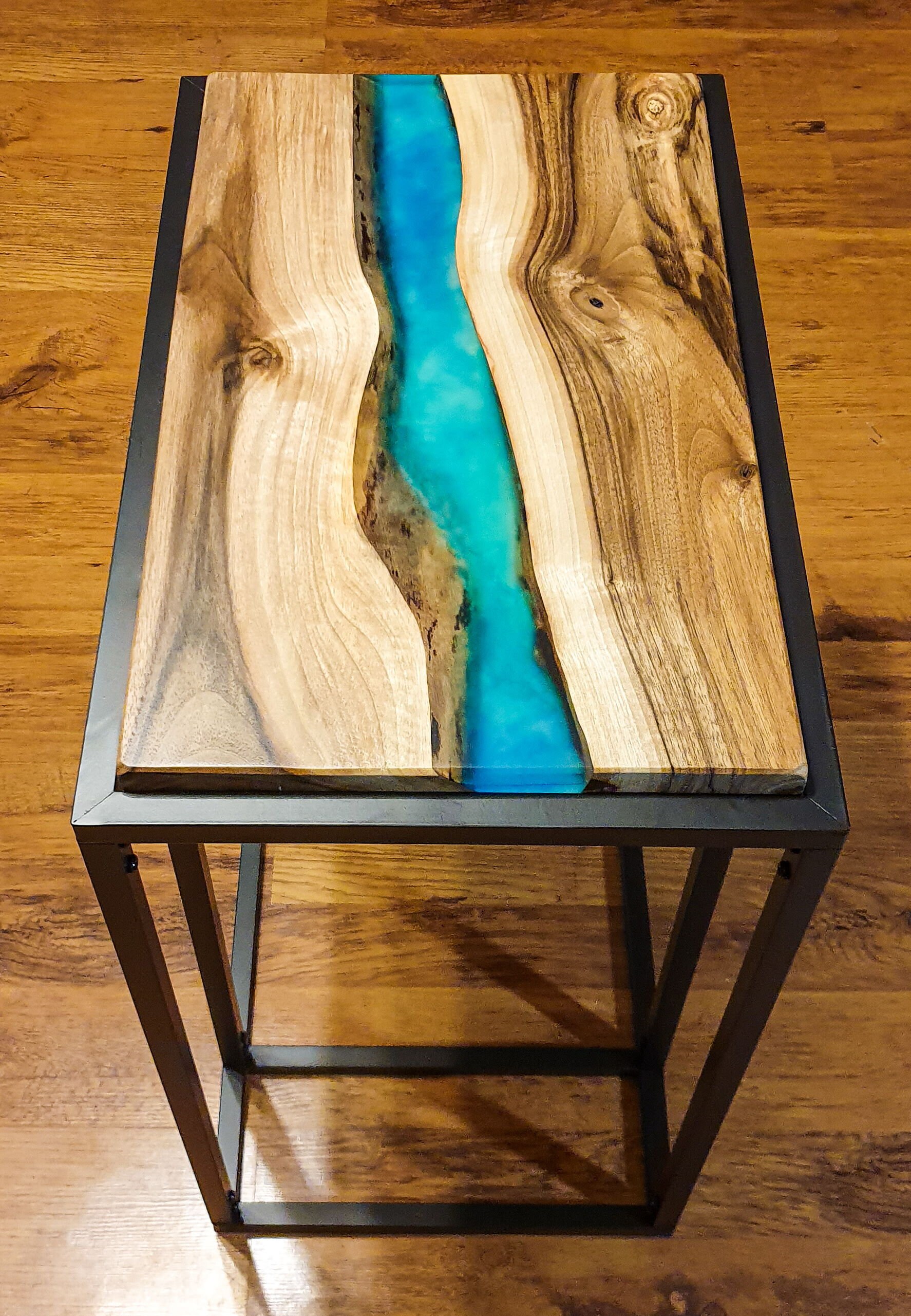 Bed Side End Resin Table With Glowing Resin - Etsy