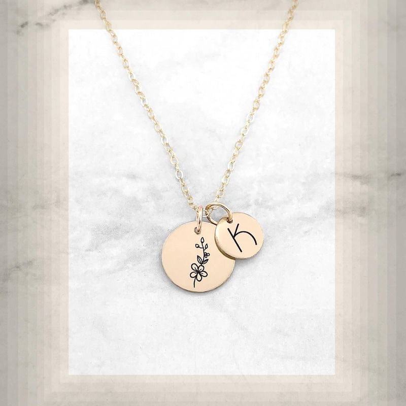 Lily Birth Month Necklace - Etsy