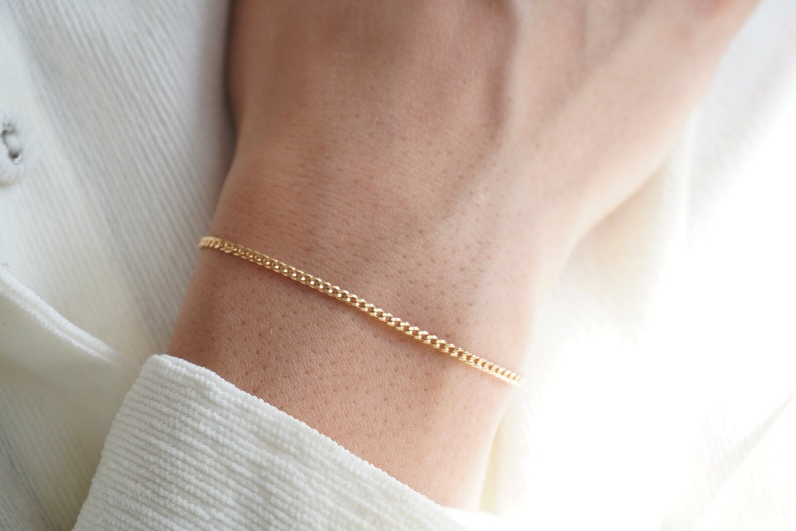 Tiny Curb Chain Bracelet Layering Curb Chain Bracelet 18k - Etsy Canada