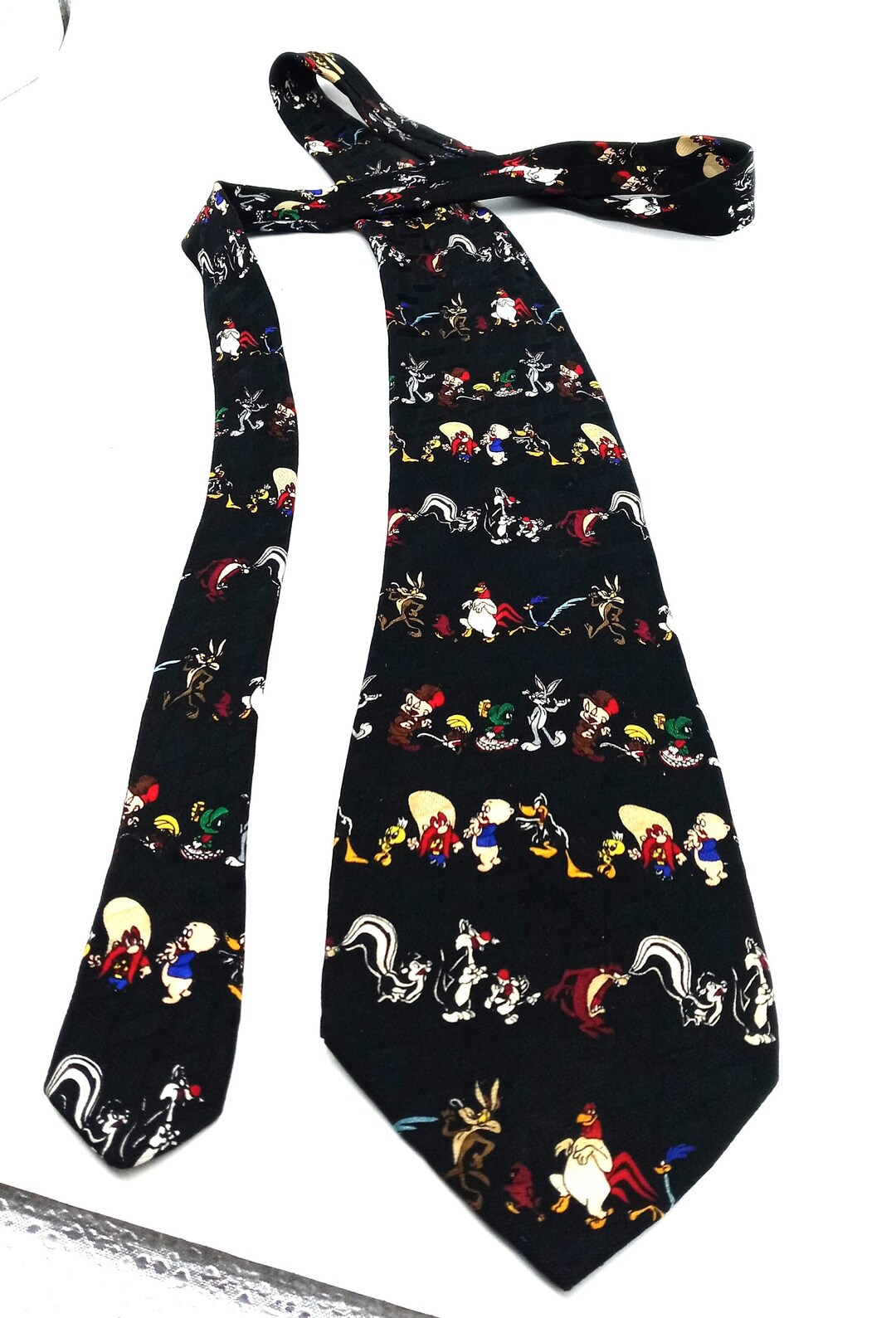 Looney Tunes Mania Characters Necktie Tie Black Silk Bugs Bunny Daffy ...