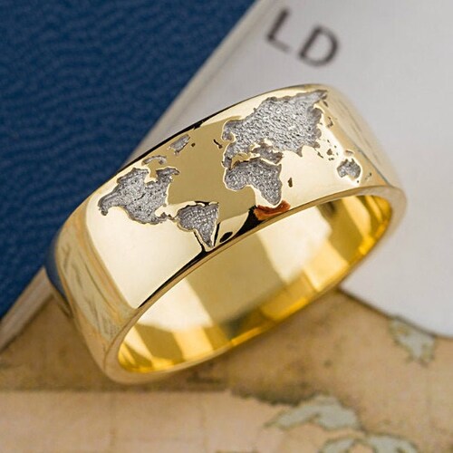 14k Gold Wedding Band With World Map. Unique Solid Gold Ring. - Etsy
