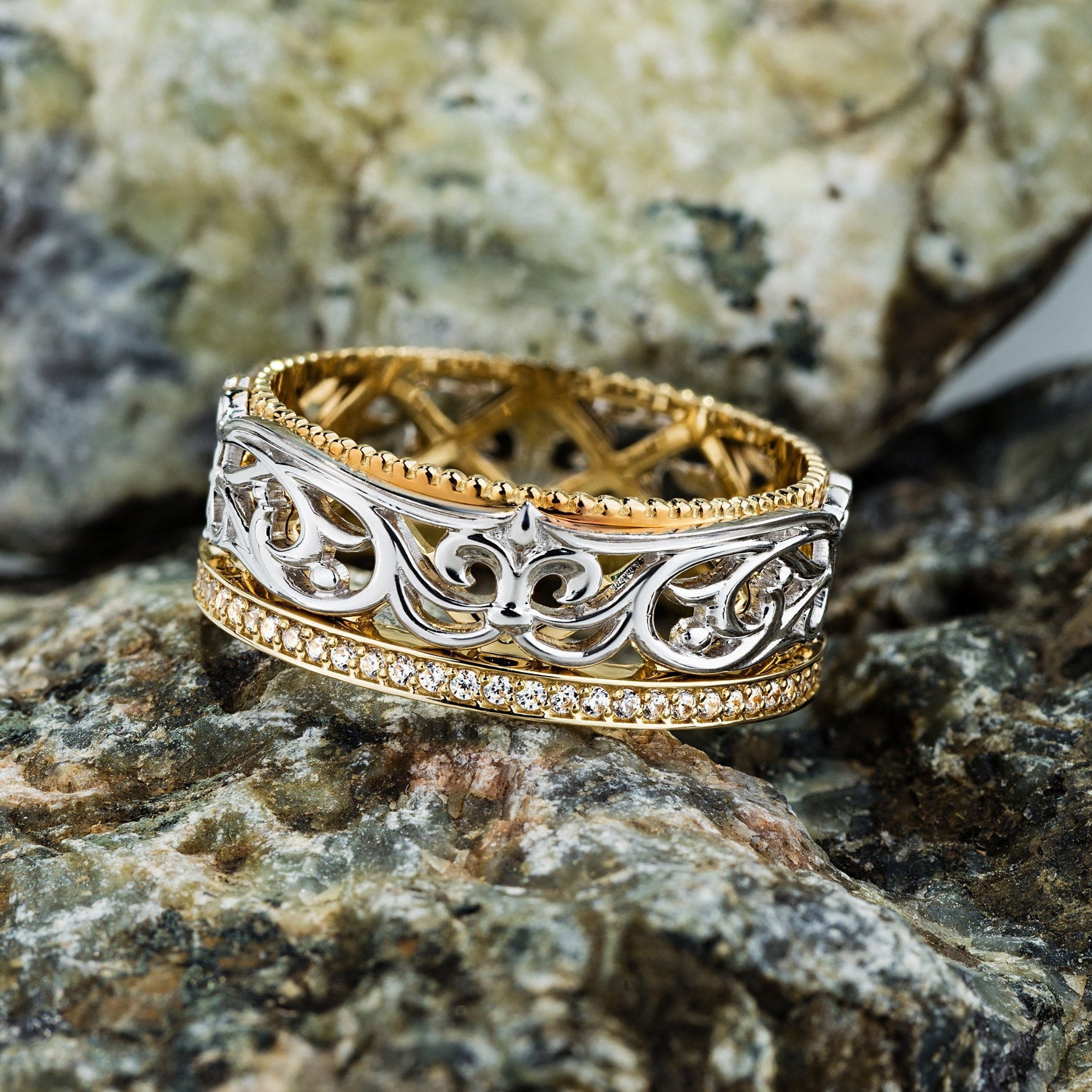 Vintage Style Women's Wedding Band Made of Solid Gold. Statement Gold ...