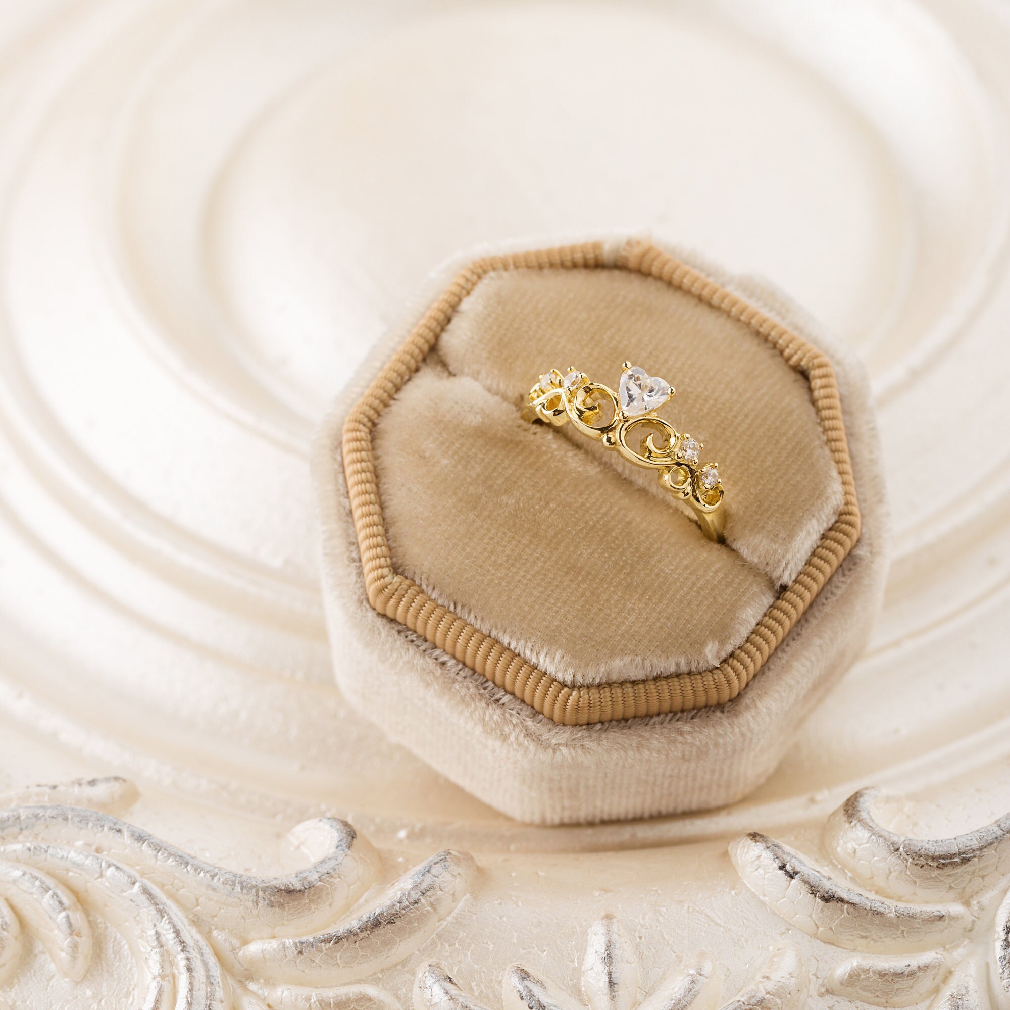 Gold Princess Crown Ring. Delicate Ring for Her - Etsy