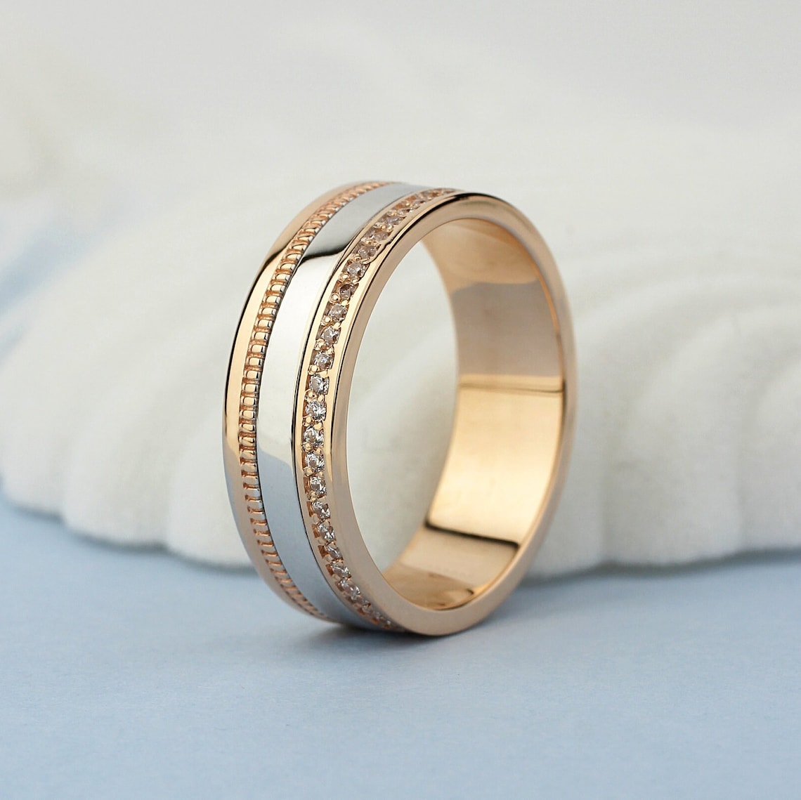 Interesting 14k Gold Wedding Band Womens Images