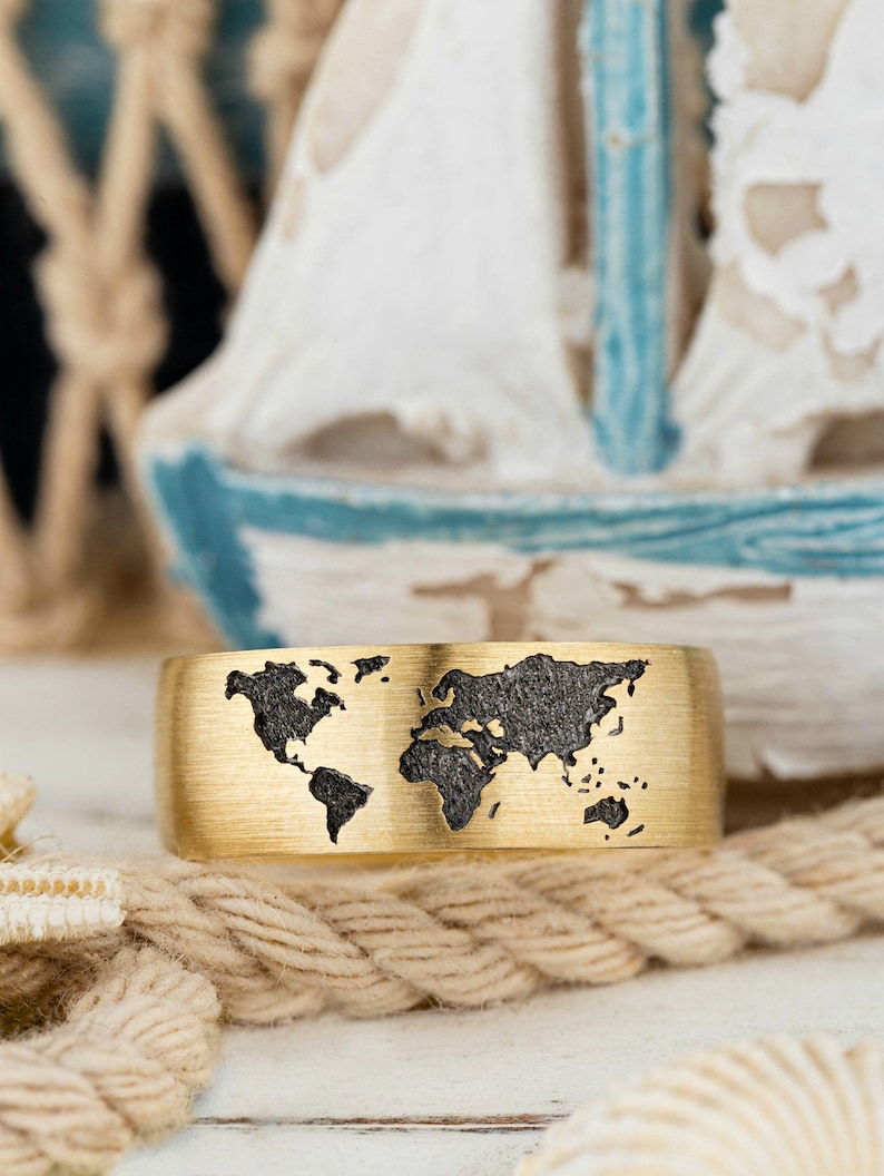 14k Gold Wedding Band With World Map. Unique Solid Gold Ring. Gold Ring ...