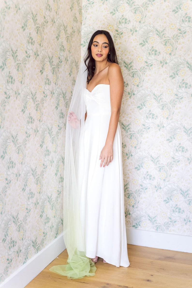 OMBRE TULLE VEIL Colored Veil, Dip Dyed Veil, Tulle Wedding Accessories ...