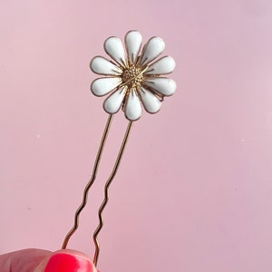 DAISY PIN SET - Ceramic Daisy Pins, Bridesmaid Proposal Gift ...