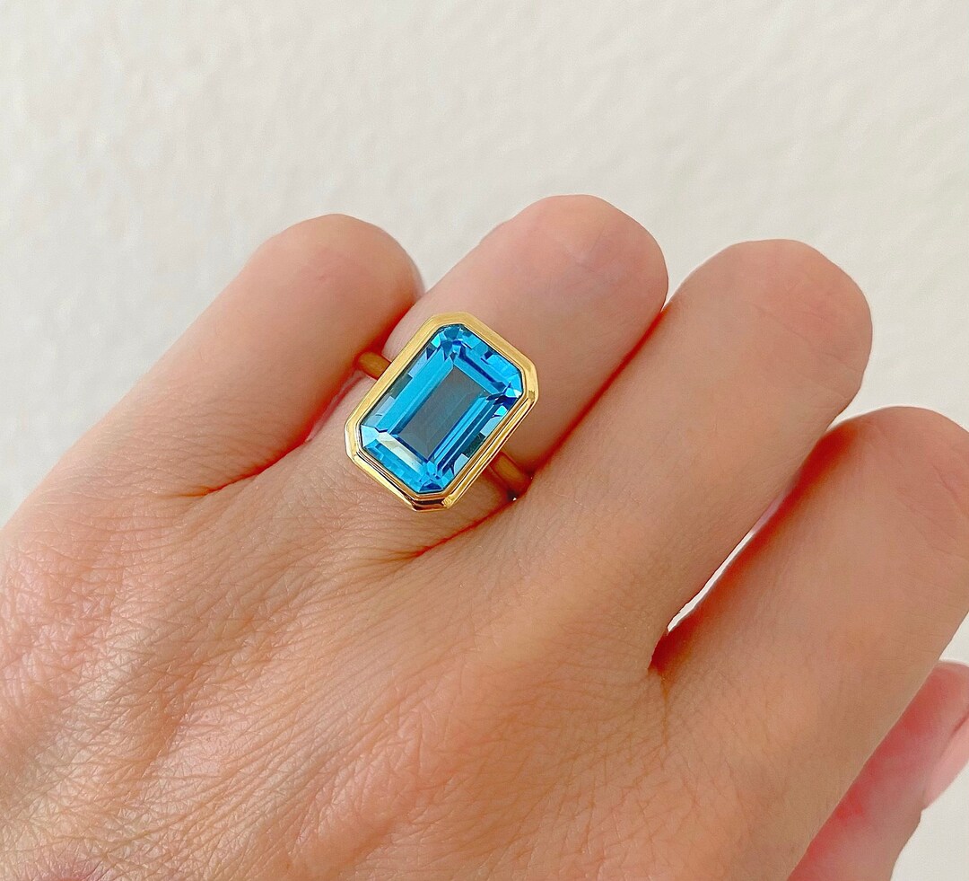 Rectangular Blue Topaz Ring| Bezel 8x12mm Radiant Cut Blue Topaz Ring ...