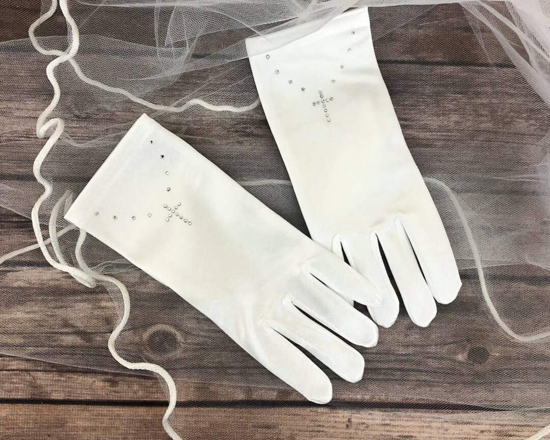 First Communion Gloves - Girls White Communion Wrist Length Gloves With ...
