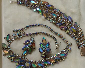 Vintage jewelry set | Etsy