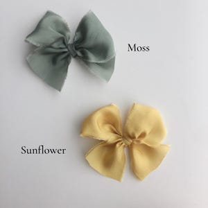 Raw Silk Baby Hair Bow: Hair Clip or Headband for Newborn Photos - Etsy