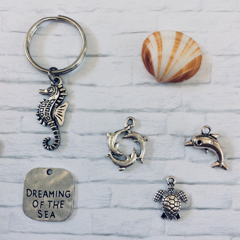BEACH KEYCHAIN, Custom Beachy Keychain, Starfish Key Ring, Seashell ...