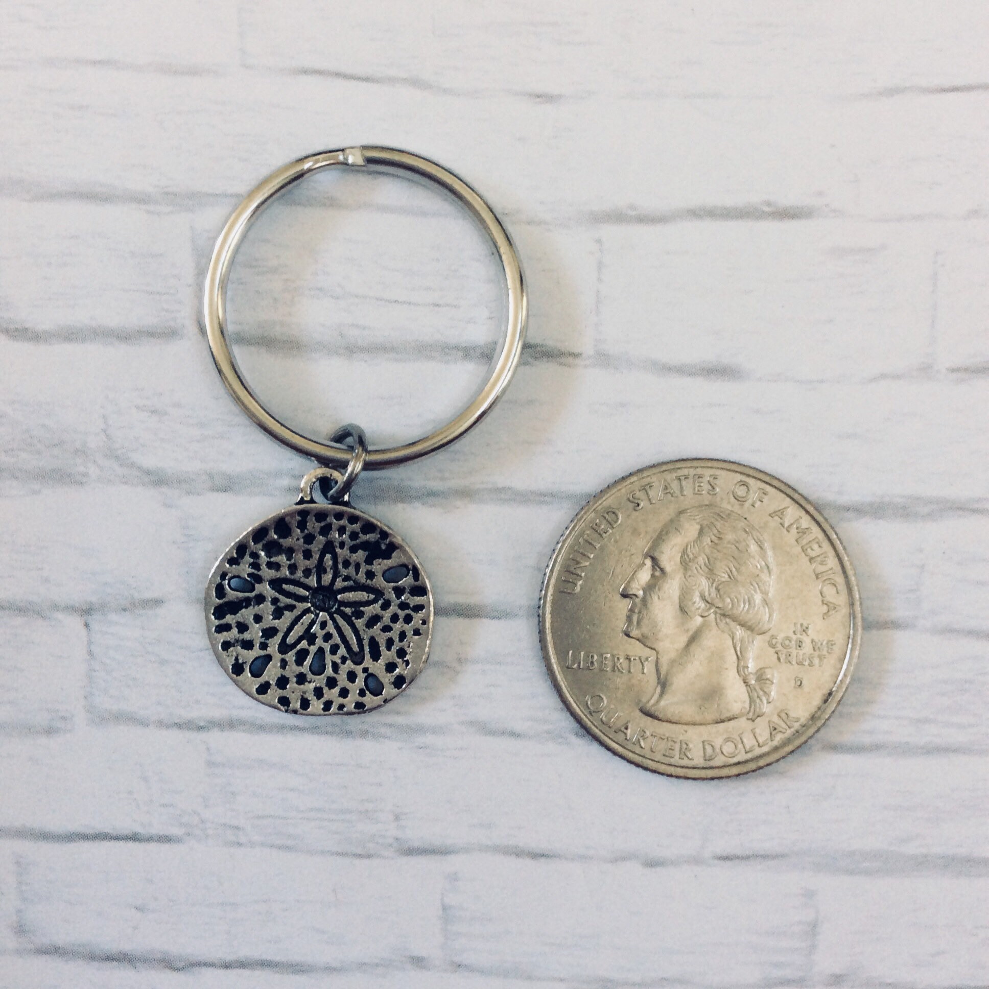 SAND DOLLAR KEYCHAIN Sand Dollar Key Ring Beach Keychain - Etsy