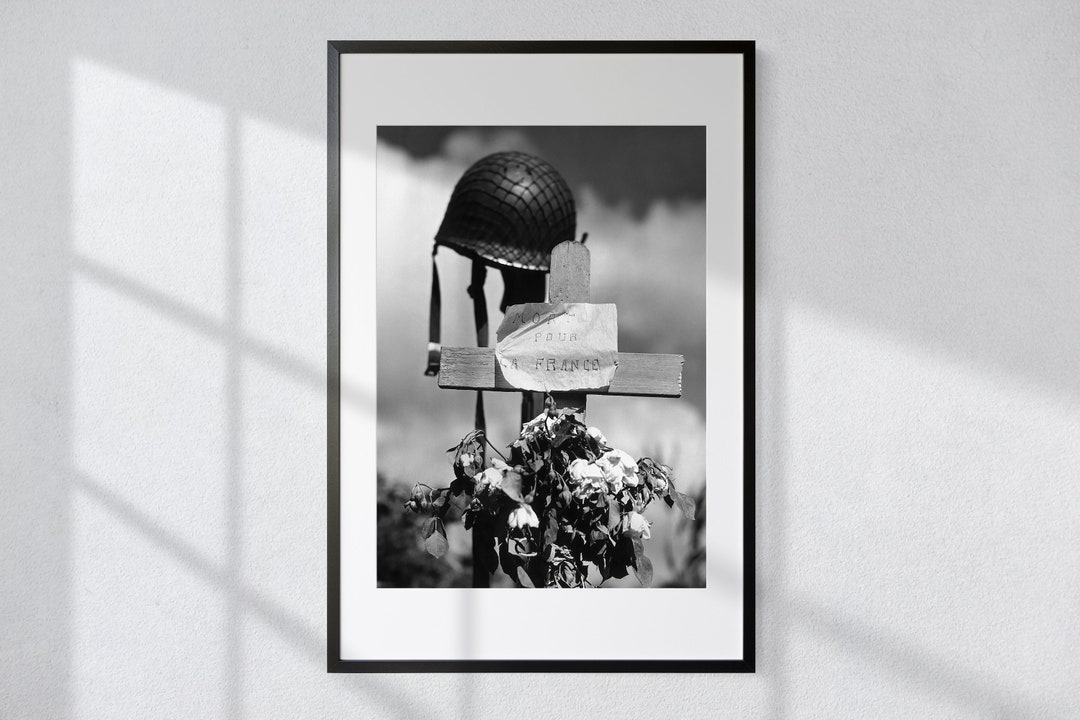 Normandy Soldier Grave Photography Print: WWII Memorial Art - Etsy