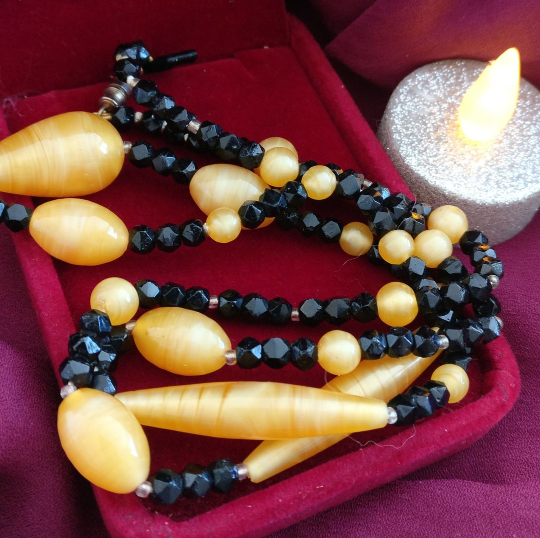 Powerful Female Vampire Djinn, Amplified Multi-purpose Abilities ...