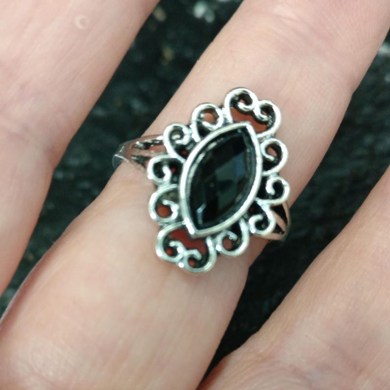 Haunted Ring, High Rank Vampire, Shadow Underworld Queen, Dark Allure ...