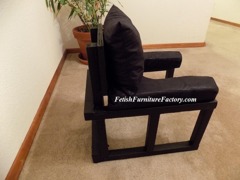 Mature: Femdom Oral Pleasure Chair. Queening Chairs, Smother Box. Rim ...