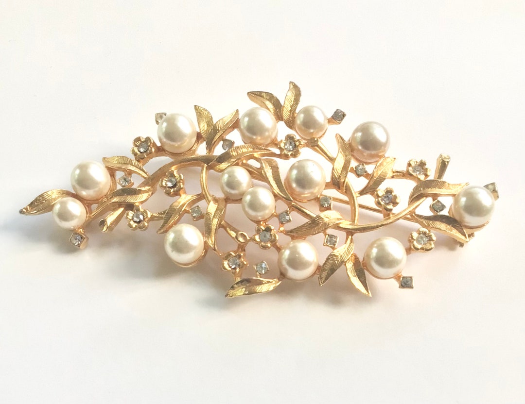 Vintage White Wedding Brooch White Simulated Pearls & Rhinestones in ...