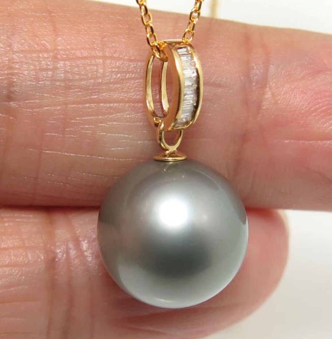 13.1mm AAA Perfect Round Tahitian Pearl Pendant, Tapper Diamonds & 18K ...
