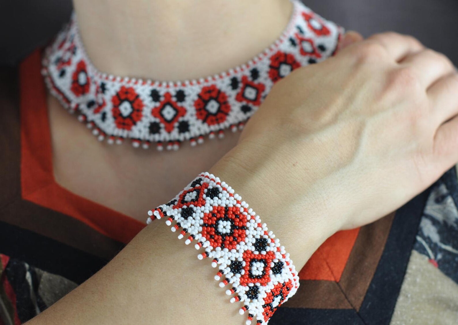 An Ukrainian Jewellery Set: Collar Collier and Cuff Bracelet. Beaded ...