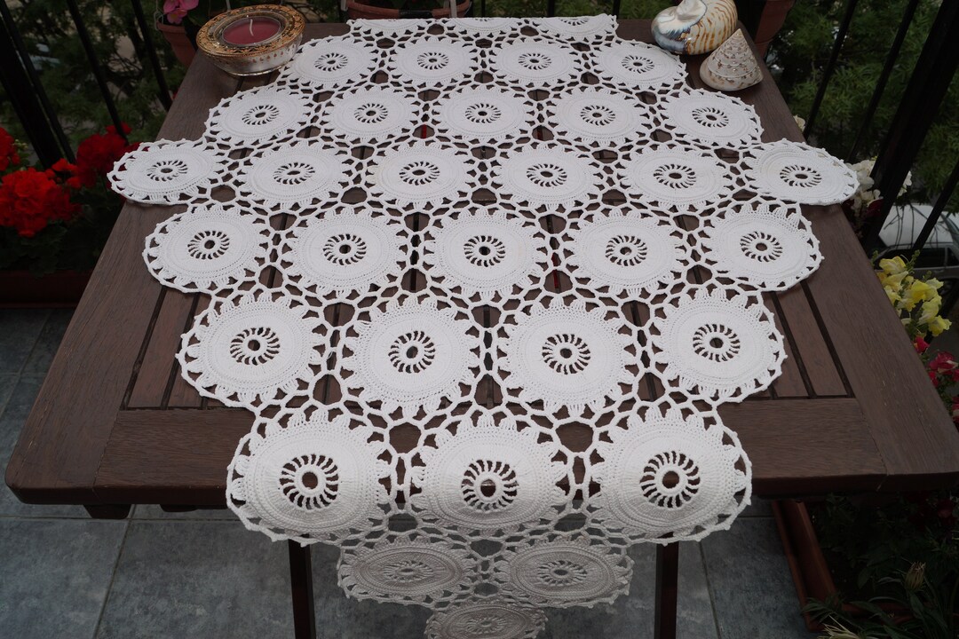 Set of 2 White Crochet Rectangle Tableclothes 108 Cm/65 Cm. Table ...