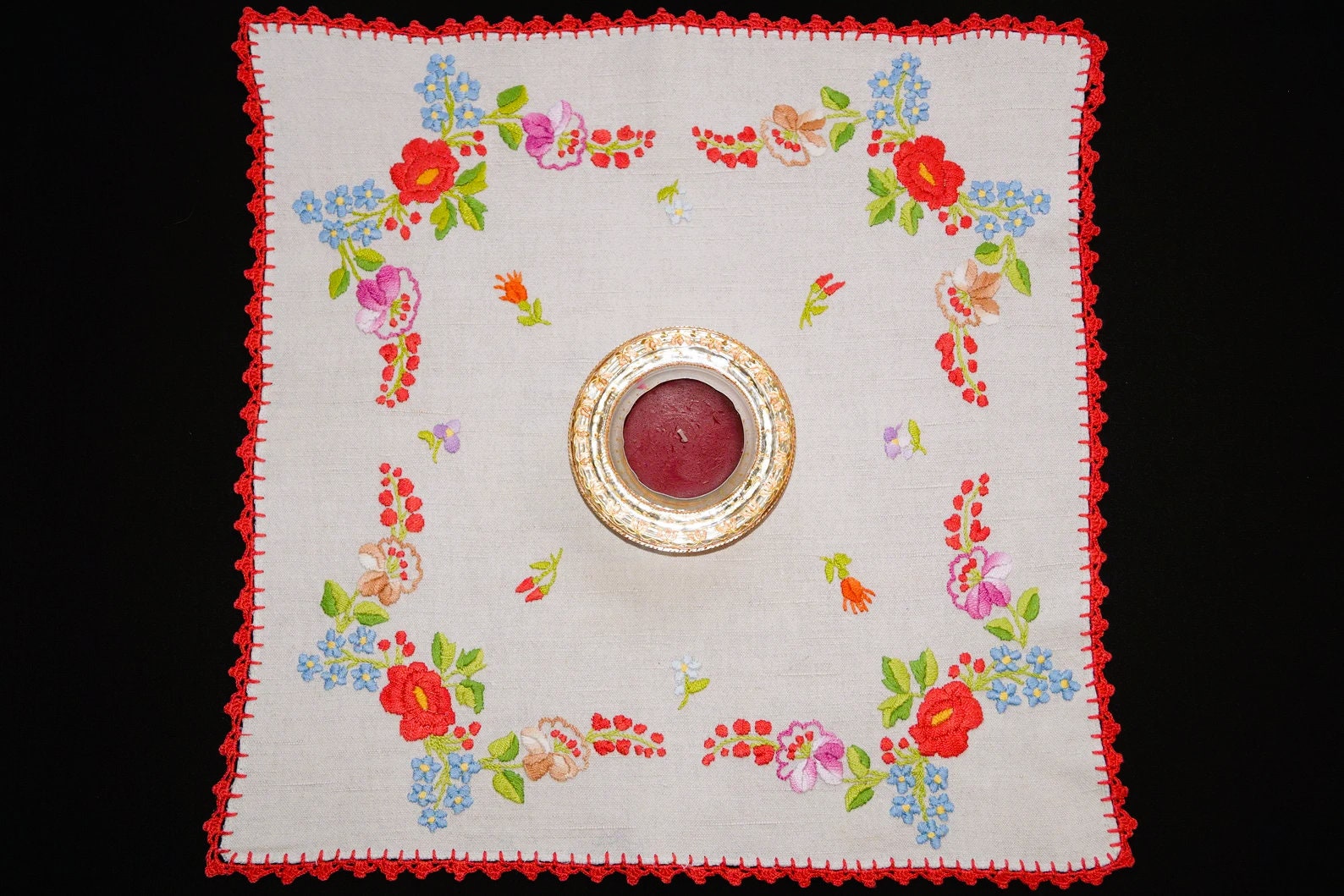 Hungarian Kalocsa 2 Pcs. Tablecloths, Hand Embroidered Home Decorations ...