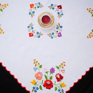 Hungarian Kalocsa Tablecloth 87/ 83 Cm, Hand Embroidered Home ...