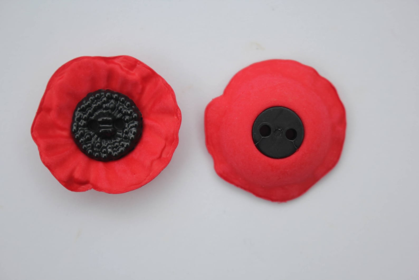 Poppy Buttons Sew Through Red Flower Shaped Buttons - Etsy UK