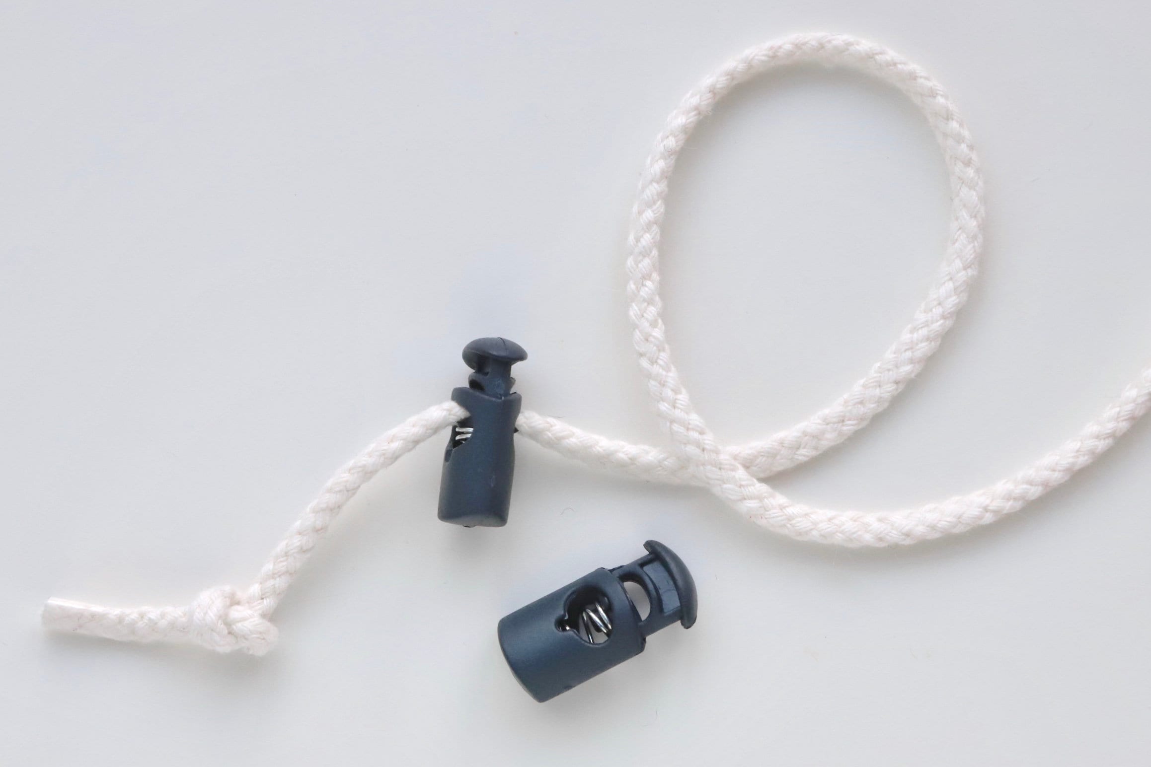 Pair of Drawstring Toggles Sprung Plastic Anorak/Hoody | Etsy