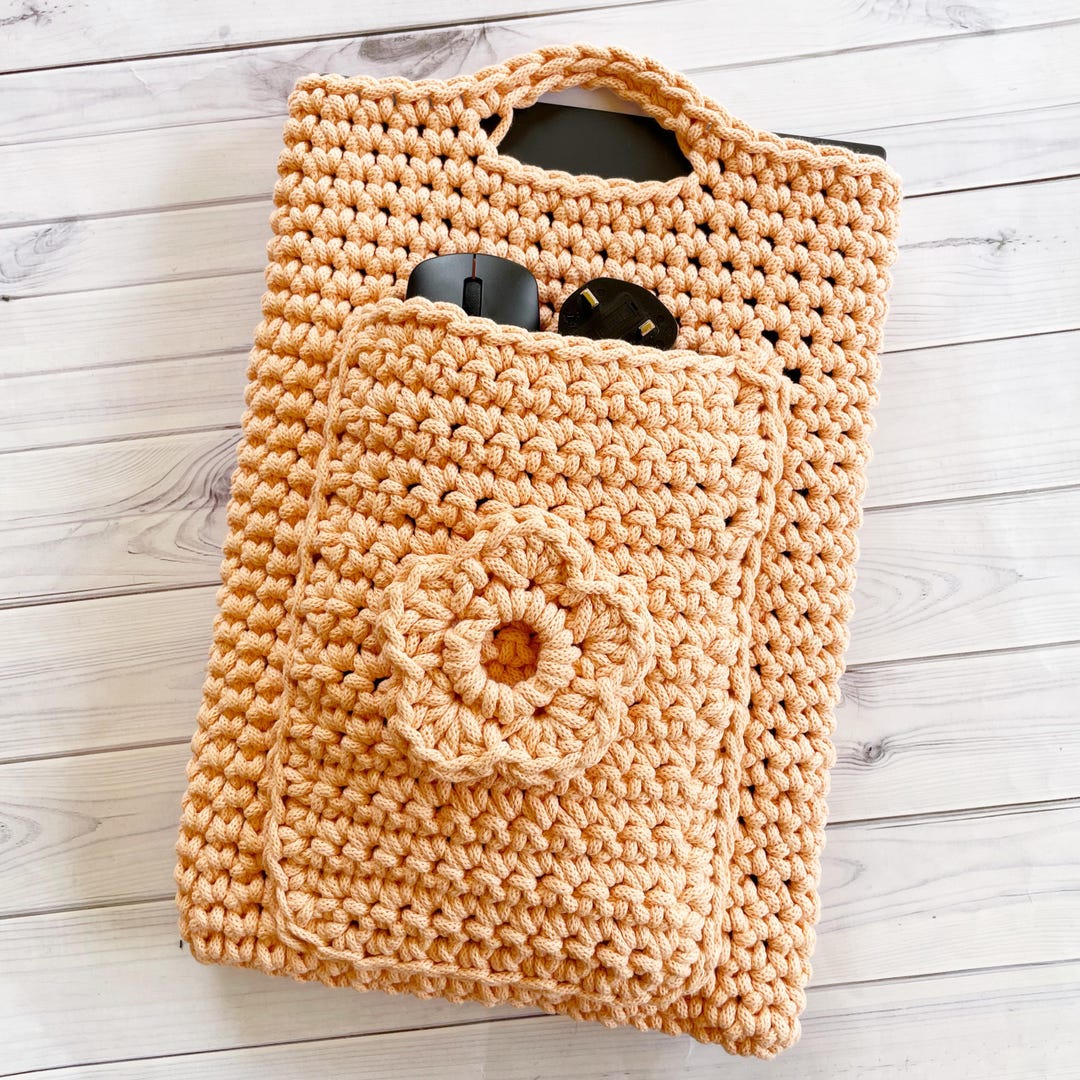 Easy Crochet Laptop Bag Pattern, Bobbiny Cord Bag Pattern, Bobbiny Cord ...