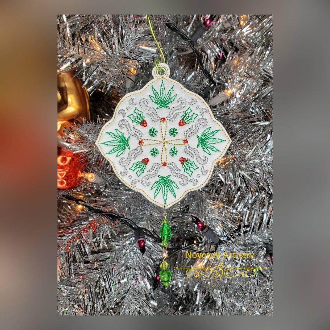 Marijuana Snowflake MJ 420 Stoner Holiday Tree Ornament Xmas Gift - Etsy.de