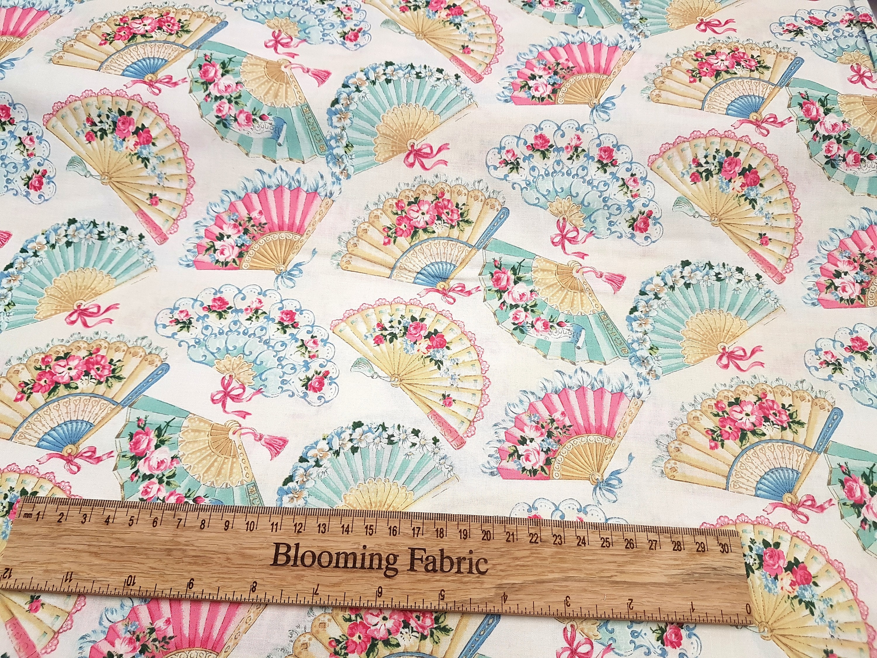 Retro Stoff, viktorianischer Fans Stoff, Rosen Blumen, Vintage Stoff ...