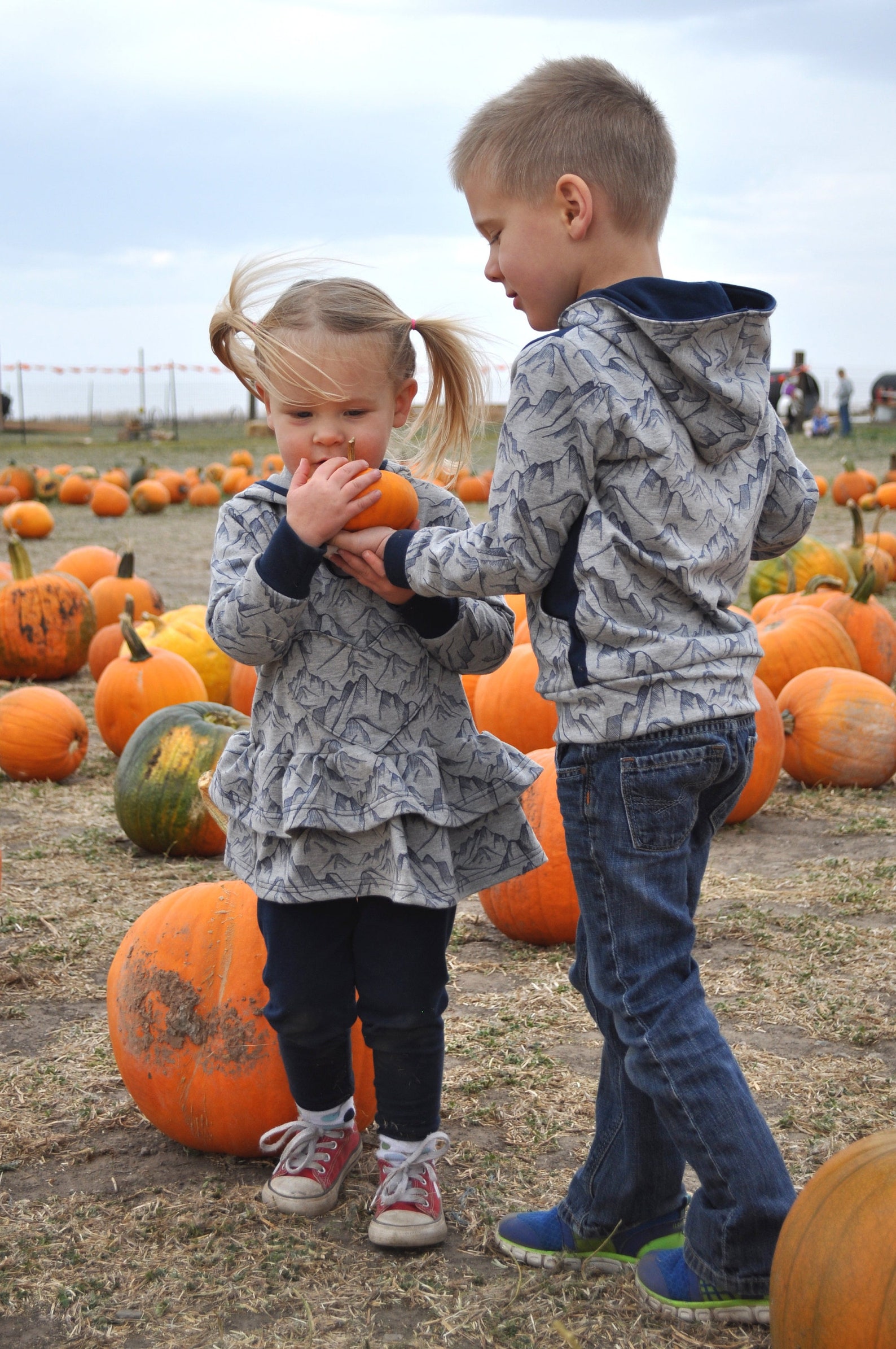 Bubby & Bee Hoodie (kids 9m - 20) - Etsy