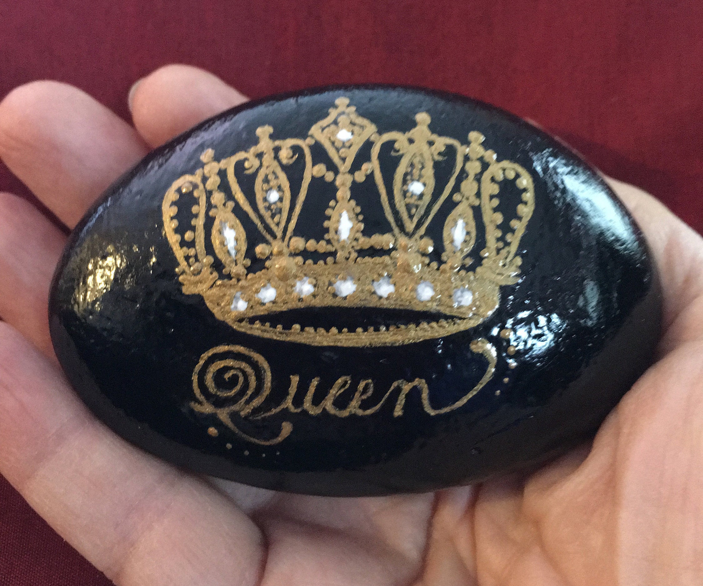 Hand Painted Queen's Crown Royalty Stone - Etsy