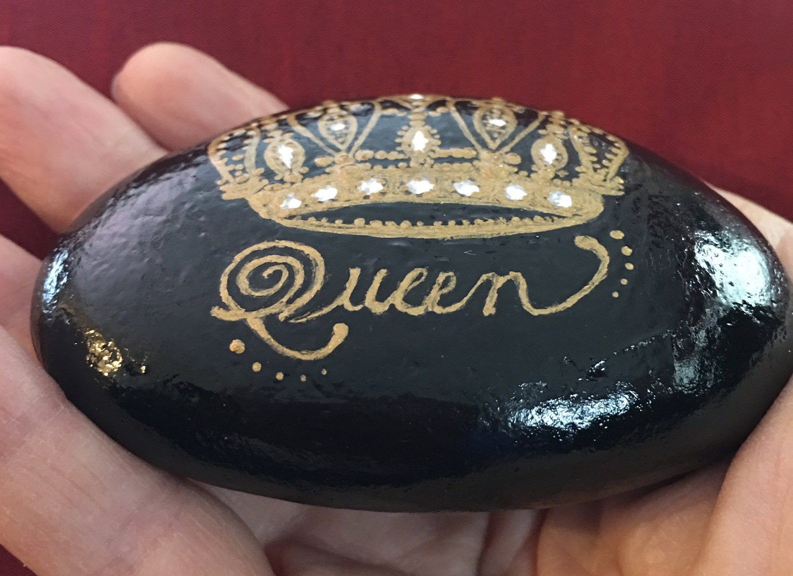 Hand Painted Queen's Crown Royalty Stone - Etsy