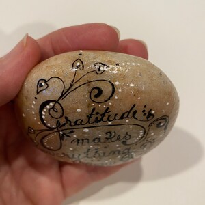 Hand Painted Gratitude Message Quote Stone - Etsy