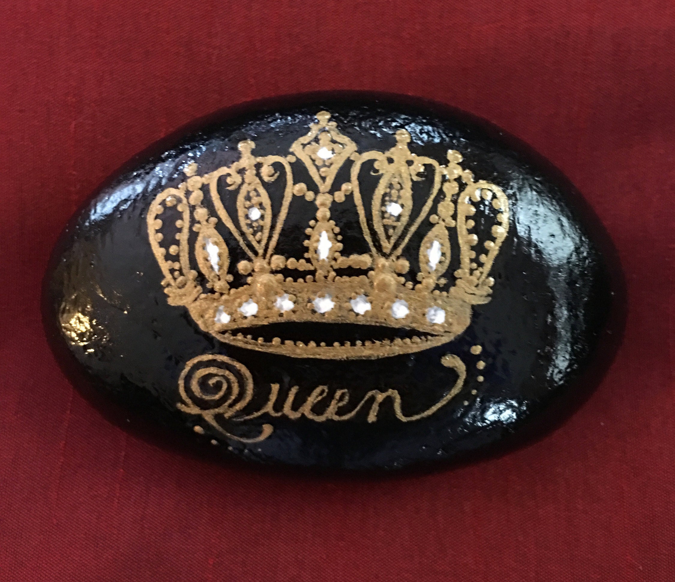 Hand Painted Queen's Crown Royalty Stone - Etsy