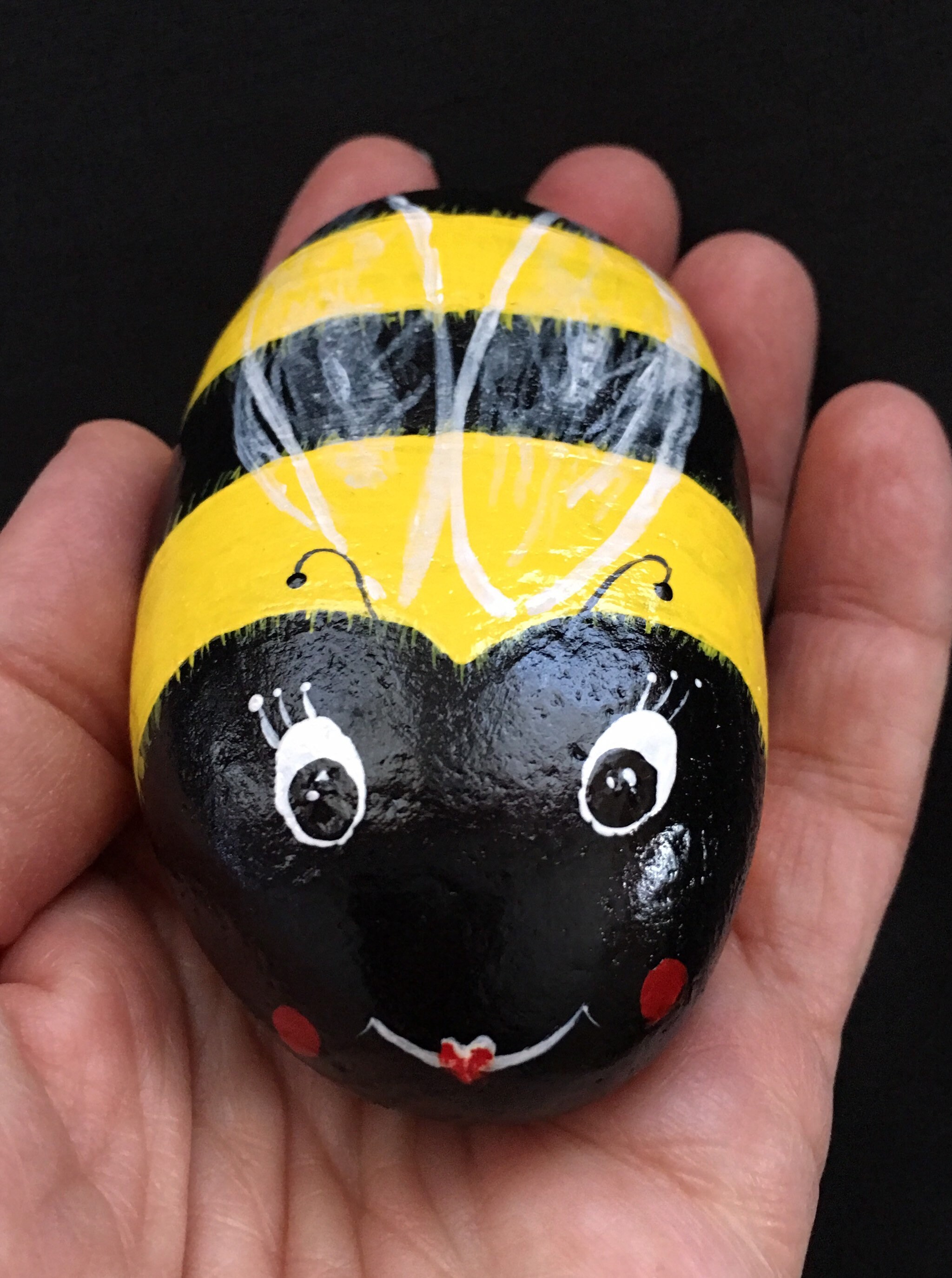Hand Painted Red Lips Cute Bumblebee Stone - Etsy