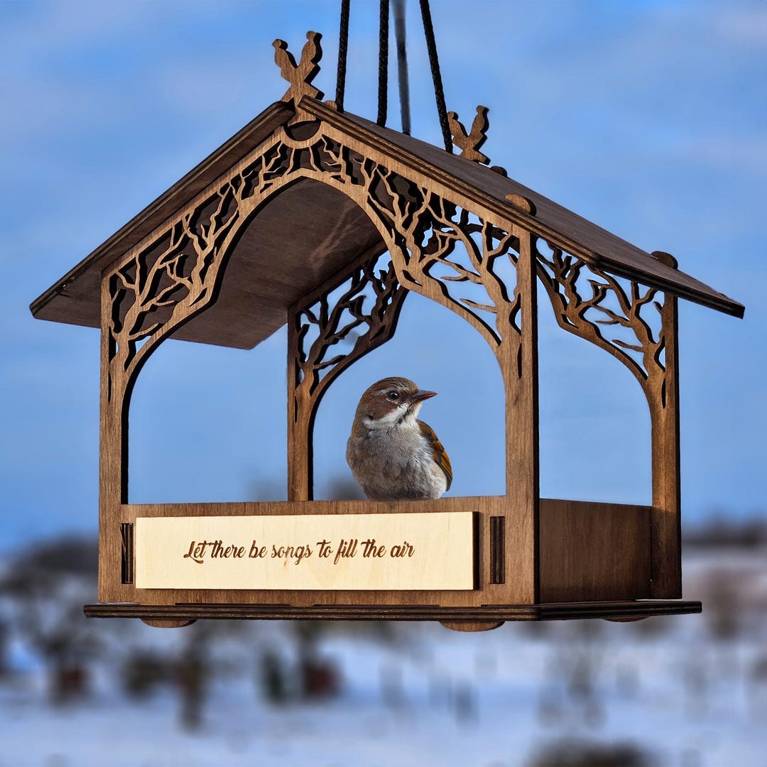 Personalized Sympathy Bird Feeder, Outdoor Memorial Garden Gift ...