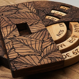 Wooden Perpetual Calendar for Desk, Spin Calendar for Home & Office ...