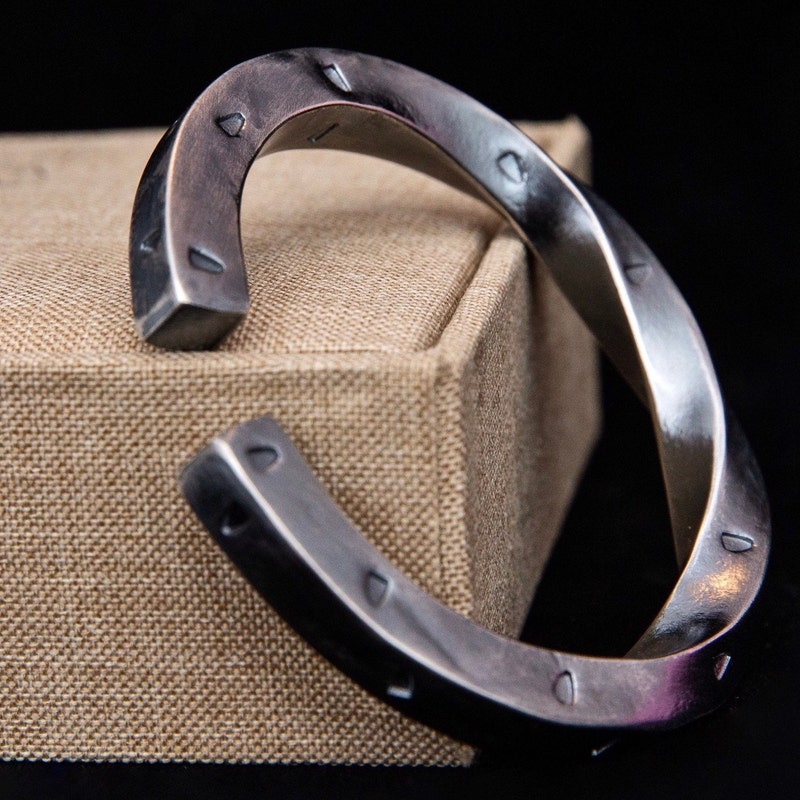 Mobius Bangle - Etsy